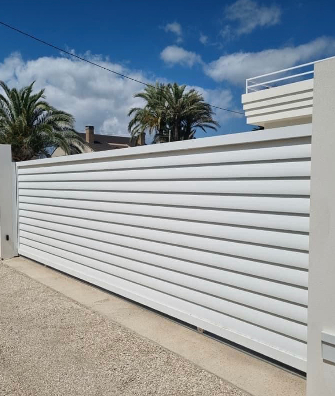 What gates do you recommend in windy areas? - Aluminium Gates Direct